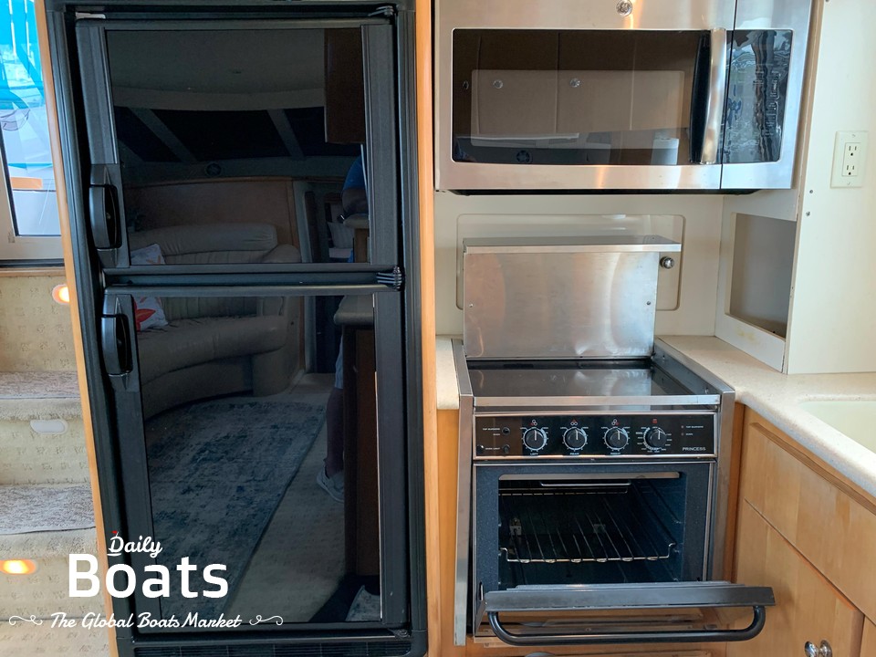 1997 Carver 500 Cockpit Motor Yacht for sale. View price, photos and ...