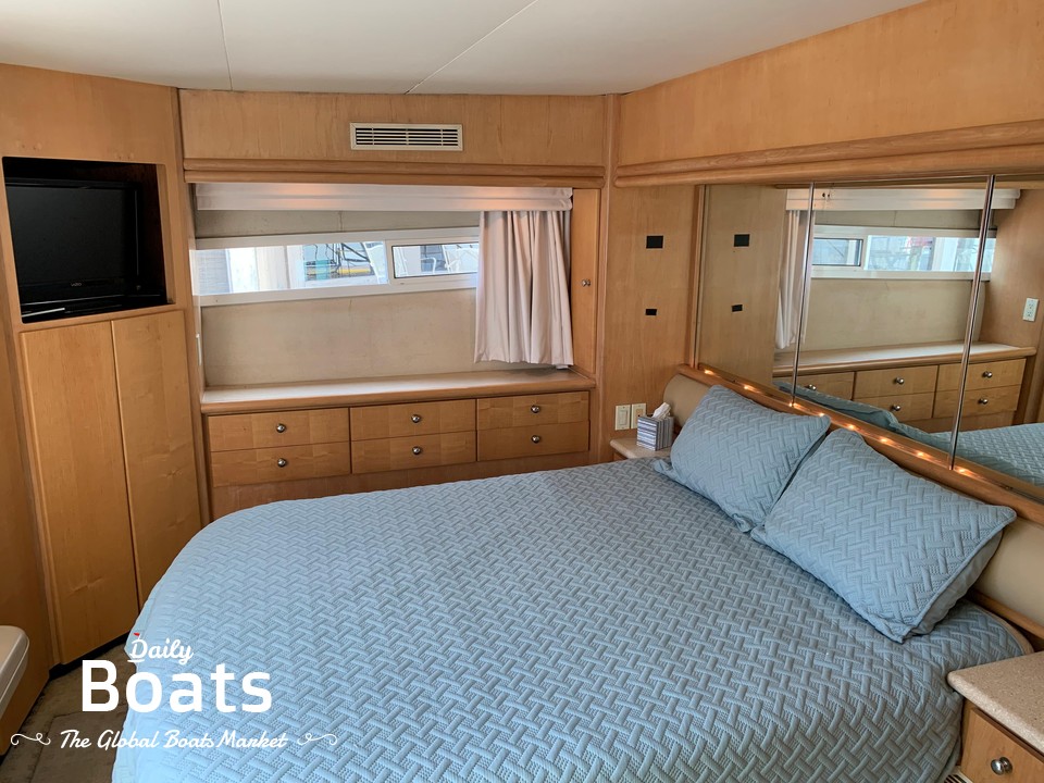 1997 Carver 500 Cockpit Motor Yacht for sale. View price, photos and ...