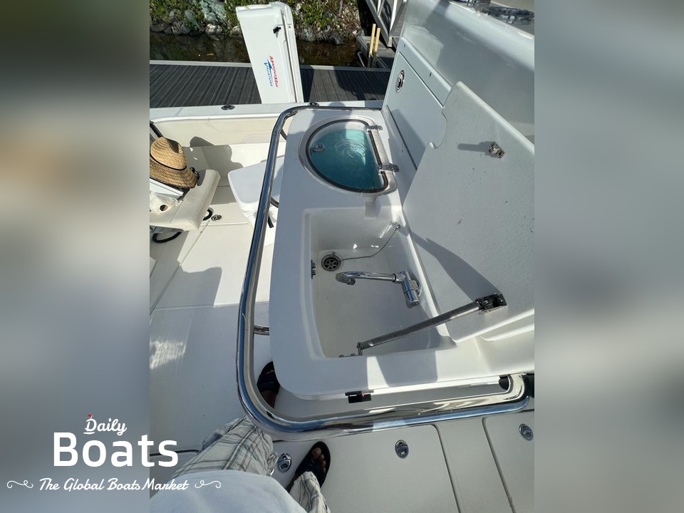 2022 Aquila 28 Molokai Power Catamaran for sale. View price, photos and ...