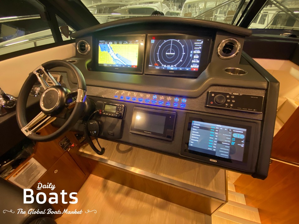 2018 Riviera 4800 Sport Yacht for sale. View price, photos and Buy 2018 ...