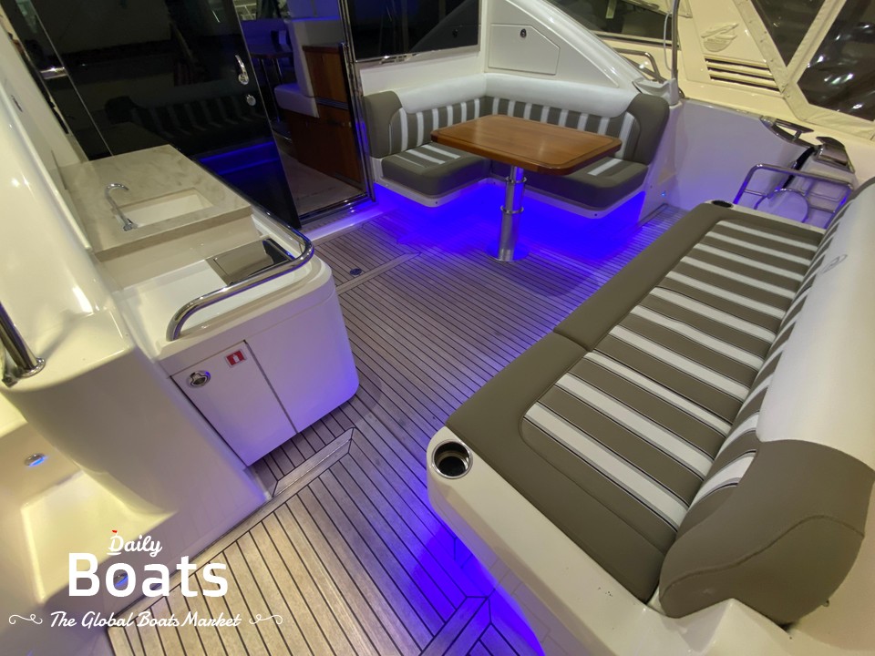 2018 Riviera 4800 Sport Yacht for sale. View price, photos and Buy 2018 ...