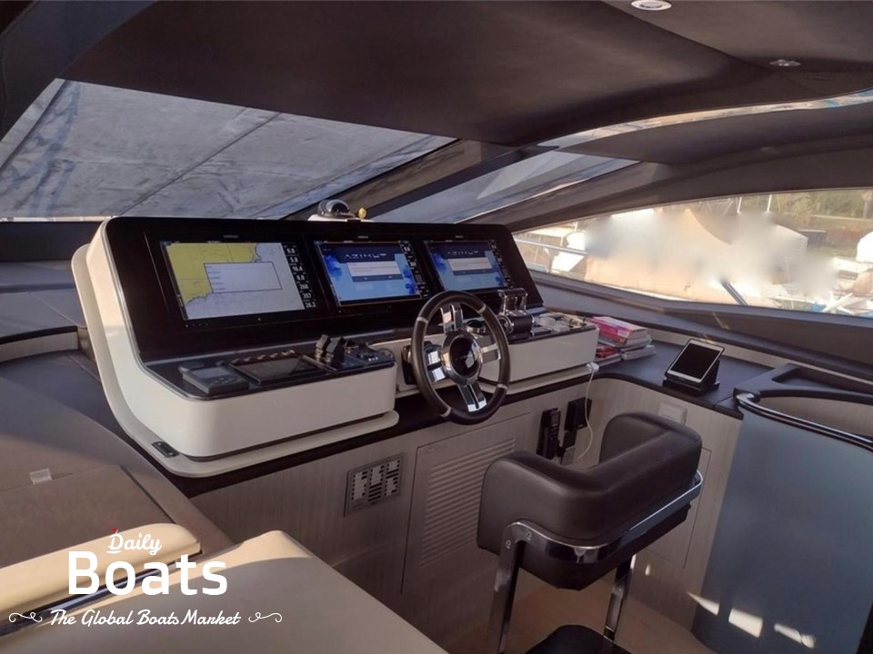 2019 Azimut 27M Grande for sale. View price, photos and Buy 2019 Azimut ...