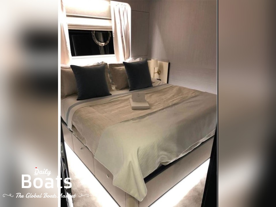 2019 Azimut 27M Grande for sale. View price, photos and Buy 2019 Azimut ...