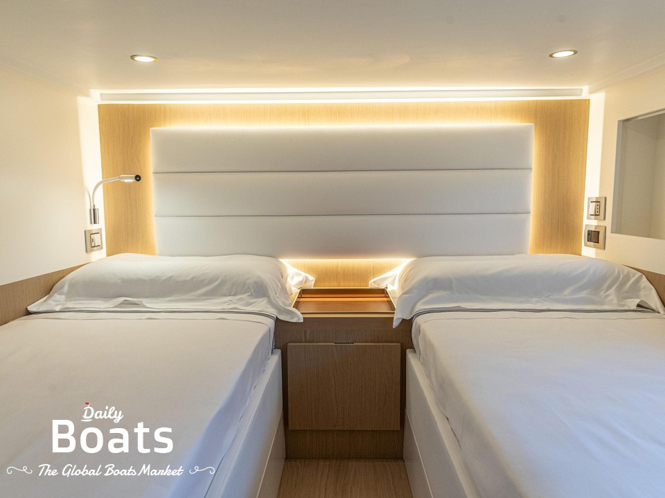 2023 Solaris Power 48 Flybridge for sale. View price, photos and Buy ...