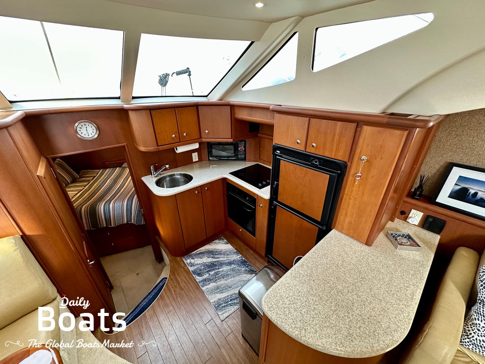 2005 Silverton 39 Motor Yacht for sale. View price, photos and Buy 2005 ...