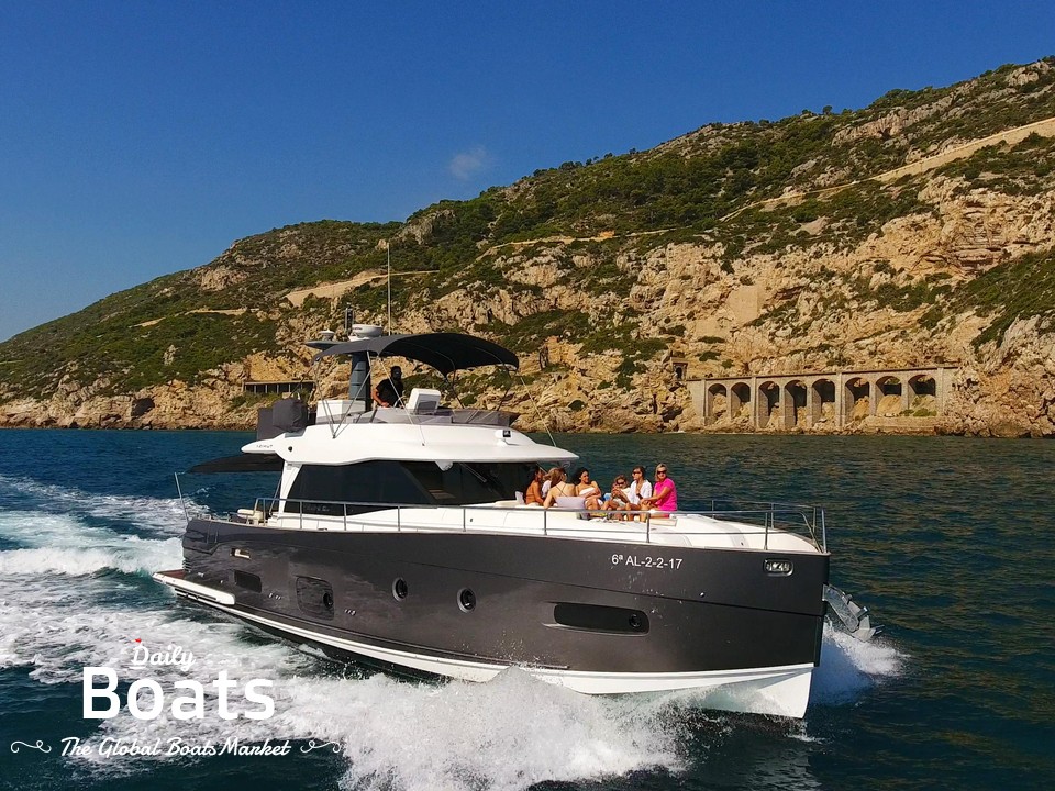 2015 Azimut Magellano 53 for sale. View price, photos and Buy 2015 ...