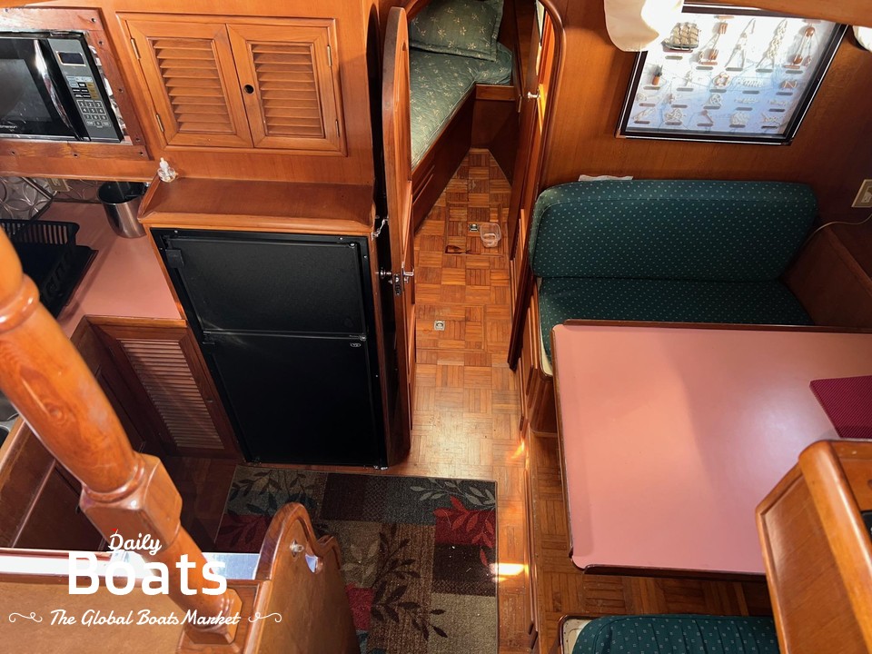 1986 Present Yachts 46 Trawler Cpmy for sale. View price, photos and ...