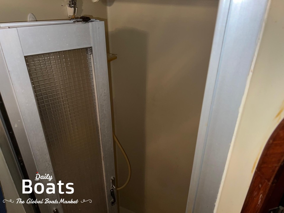 1986 Present Yachts 46 Trawler Cpmy for sale. View price, photos and ...