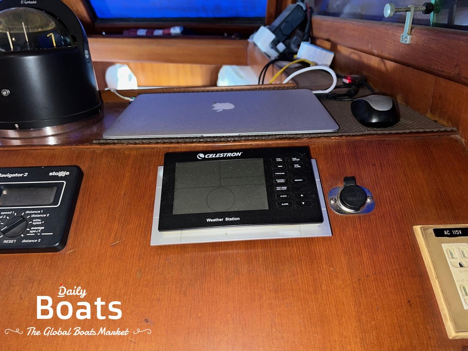 1986 Present Yachts 46 Trawler Cpmy for sale. View price, photos and ...