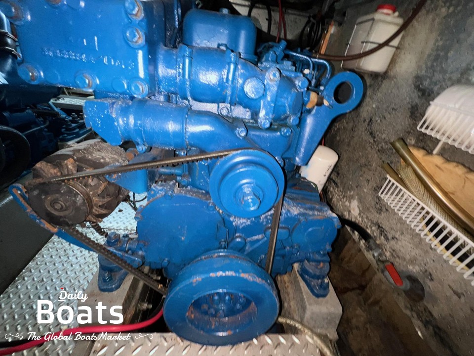 1986 Present Yachts 46 Trawler Cpmy for sale. View price, photos and ...