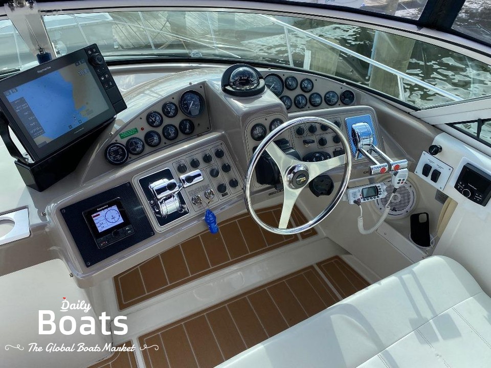 1997 Carver 350 Mariner for sale. View price, photos and Buy 1997 ...