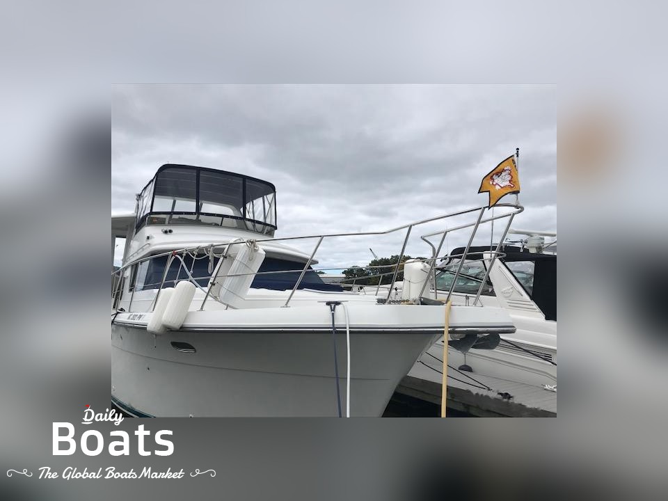 1995 Carver 440 Aft Cabin Motor Yacht for sale. View price, photos and ...