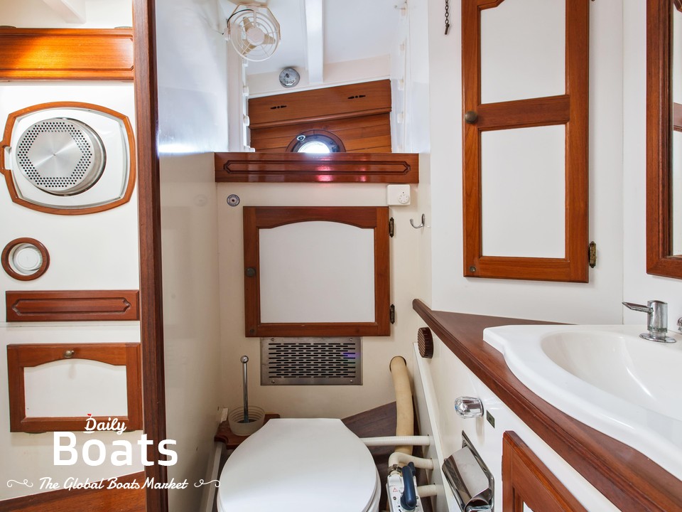 1989 Williams Craft Cuttyhunk 54 for sale. View price, photos and Buy ...