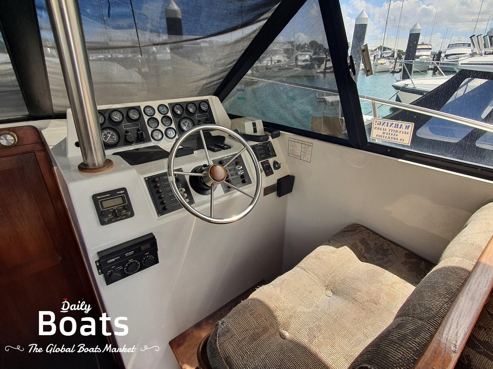 1984 Motor Yacht Markline 1000 for sale. View price, photos and Buy ...