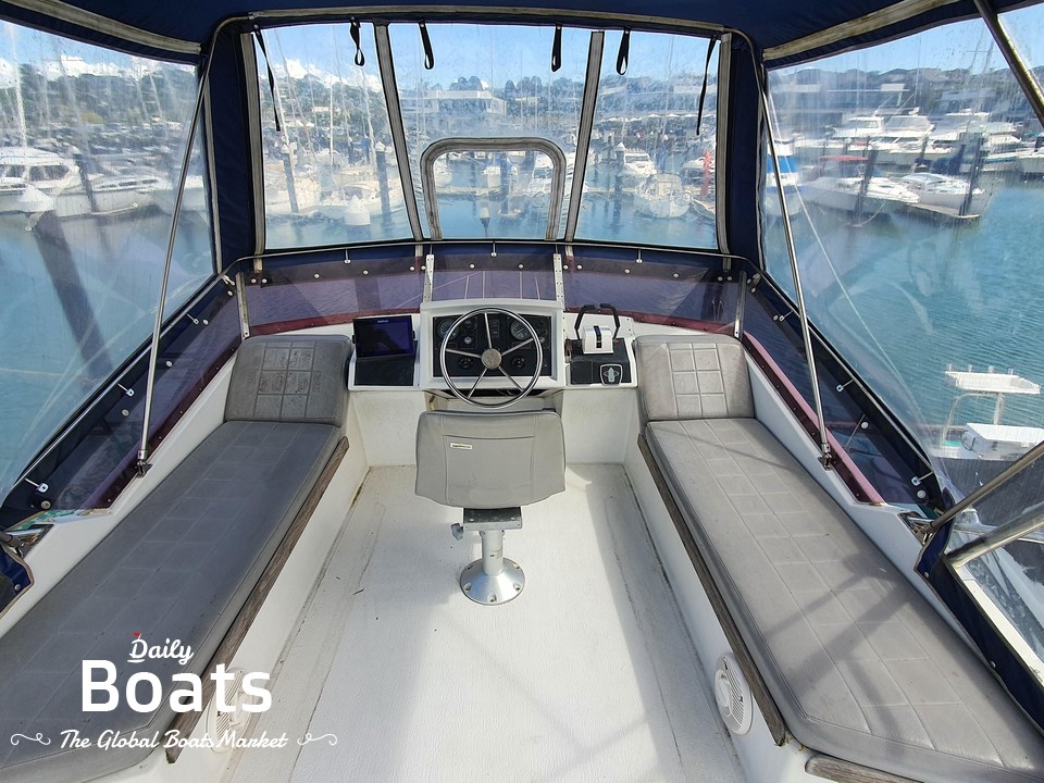 1984 Motor Yacht Markline 1000 for sale. View price, photos and Buy ...