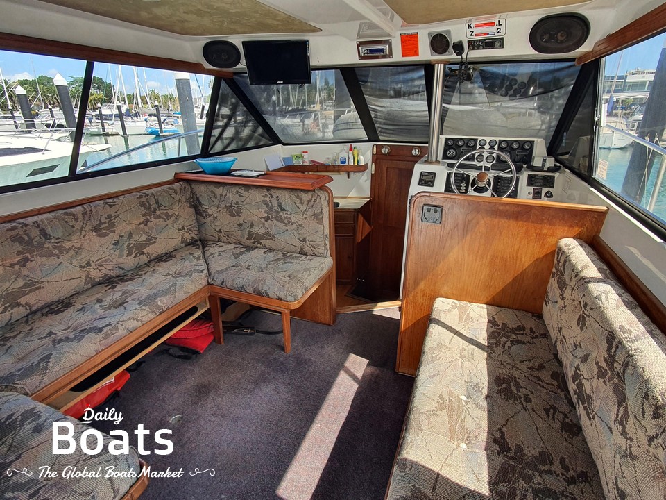 1984 Motor Yacht Markline 1000 for sale. View price, photos and Buy ...