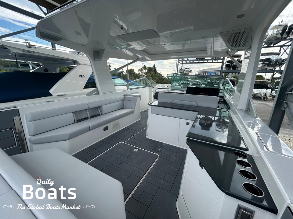 2023 Aviara Av40 Outboard for sale. View price, photos and Buy 2023 ...