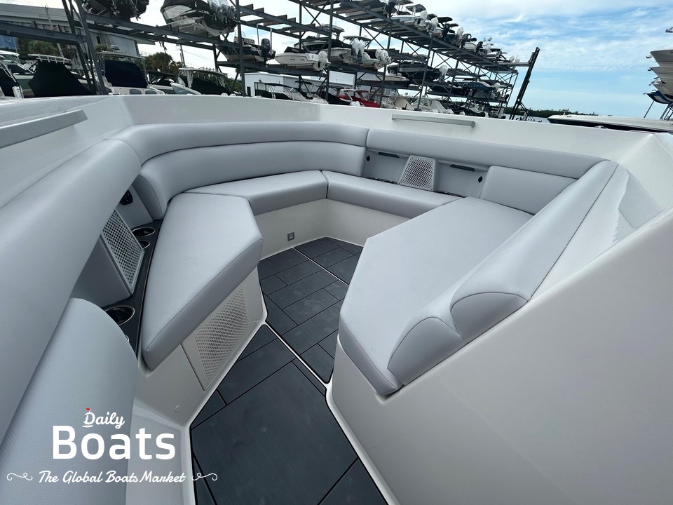 2023 Aviara Av40 Outboard for sale. View price, photos and Buy 2023 ...