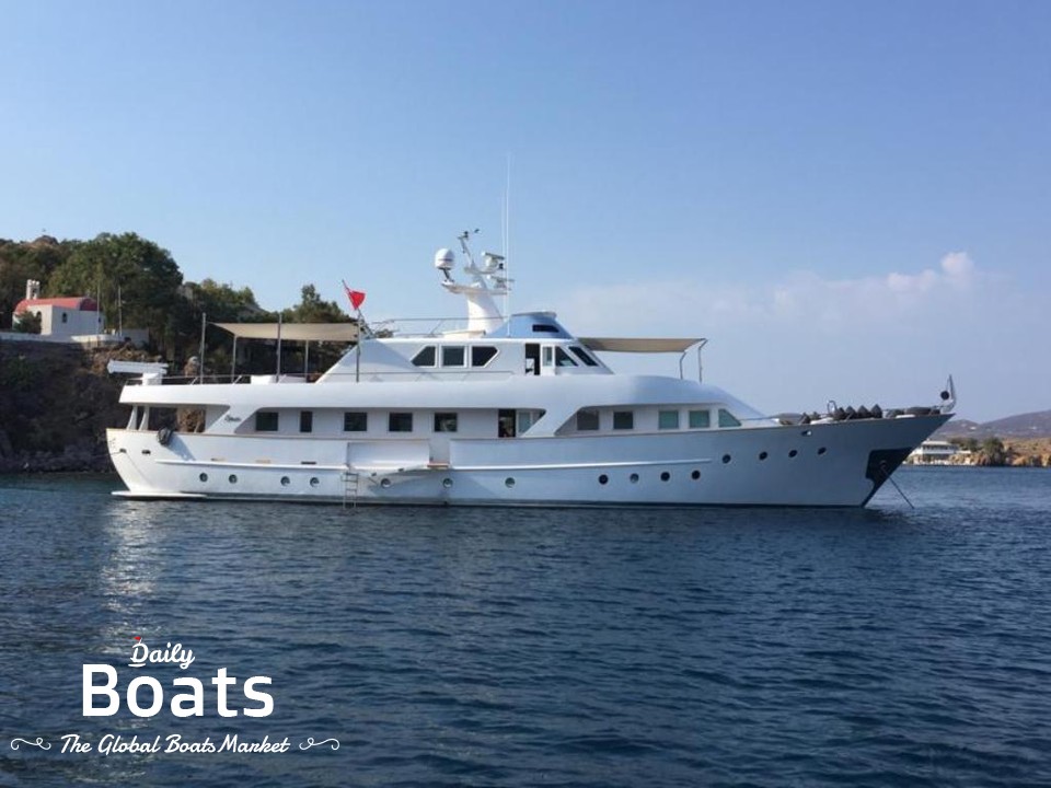 Yachts Benetti classic 30m for sale - Daily Boats