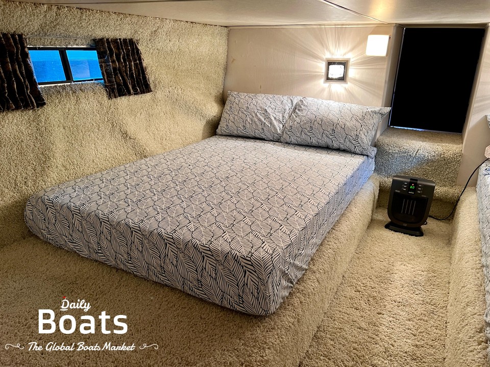 1986 Harbor Master 14 X 47 Houseboat for sale. View price, photos and ...