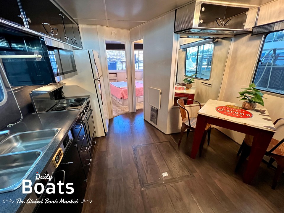 1986 Harbor Master 14 X 47 Houseboat for sale. View price, photos and ...