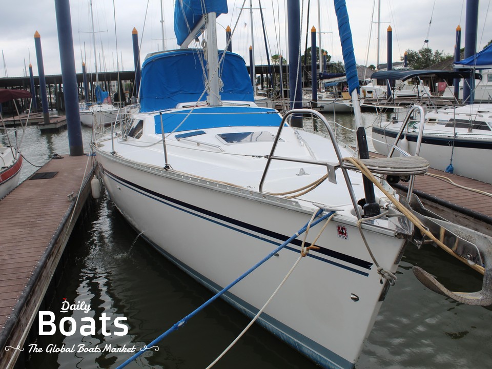 1993 Hunter Passage 42 for sale. View price, photos and Buy 1993 Hunter ...