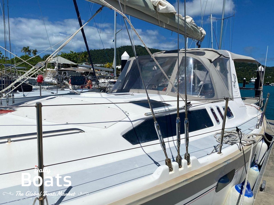 1997 Hunter 430 for sale. View price, photos and Buy 1997 Hunter 430 ...