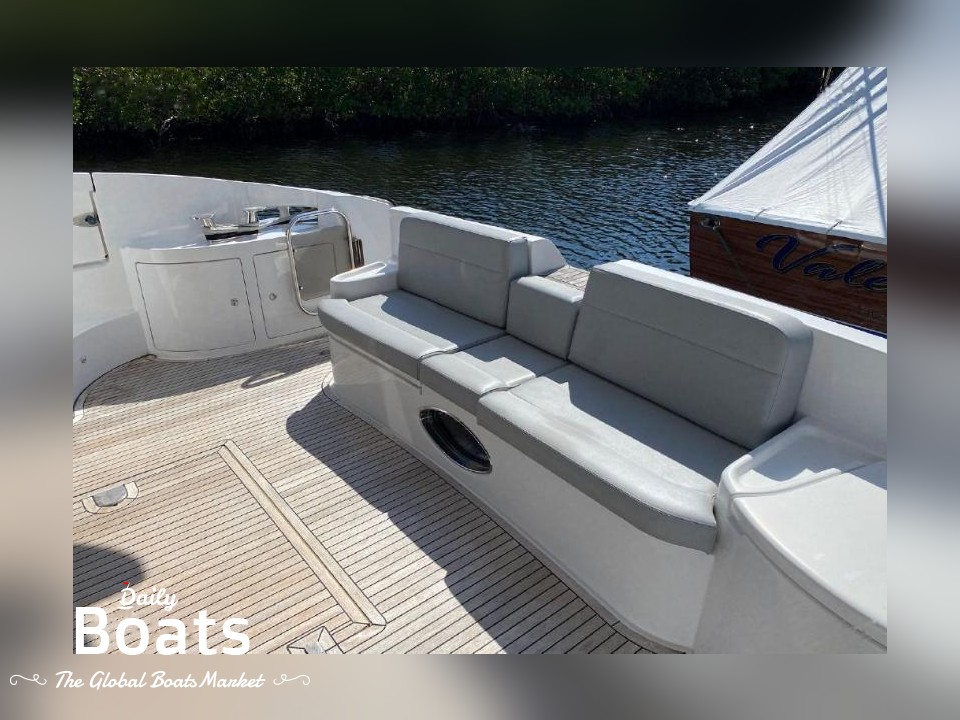 2005 Azimut 55E for sale. View price, photos and Buy 2005 Azimut 55E ...