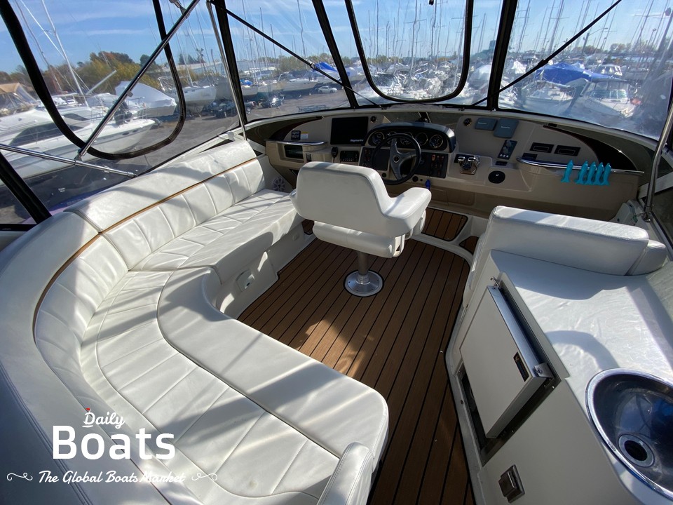 2005 Carver 44 Cockpit Motor Yacht for sale. View price, photos and Buy ...