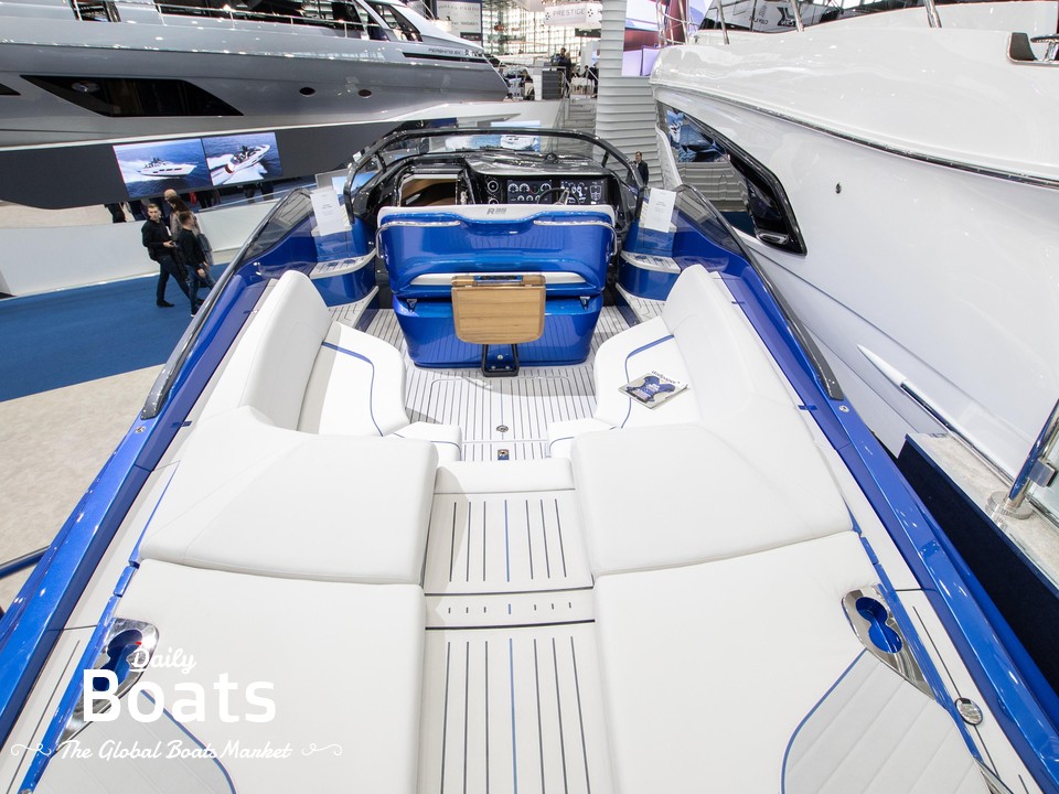 2019 Princess R35 for sale. View price, photos and Buy 2019 Princess ...