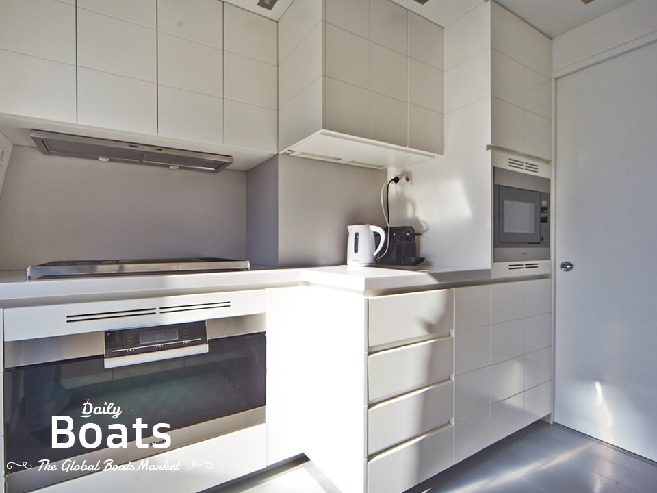 2011 Maiora 27S for sale. View price, photos and Buy 2011 Maiora 27S ...