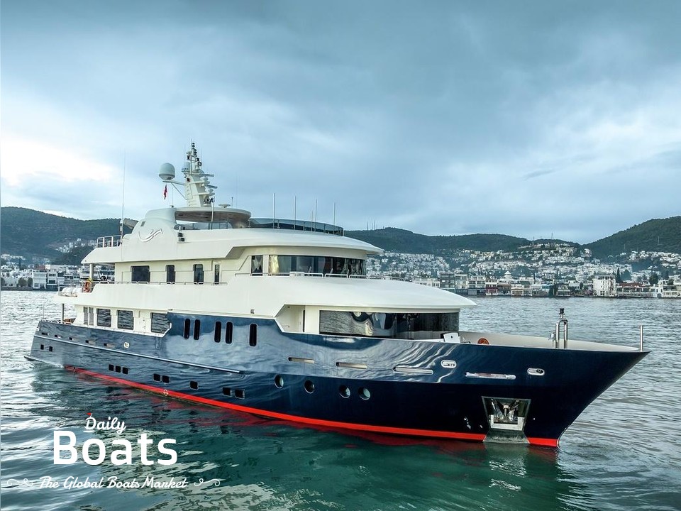 2010 Mengi Yay 40M Semi-Custom for sale. View price, photos and Buy ...