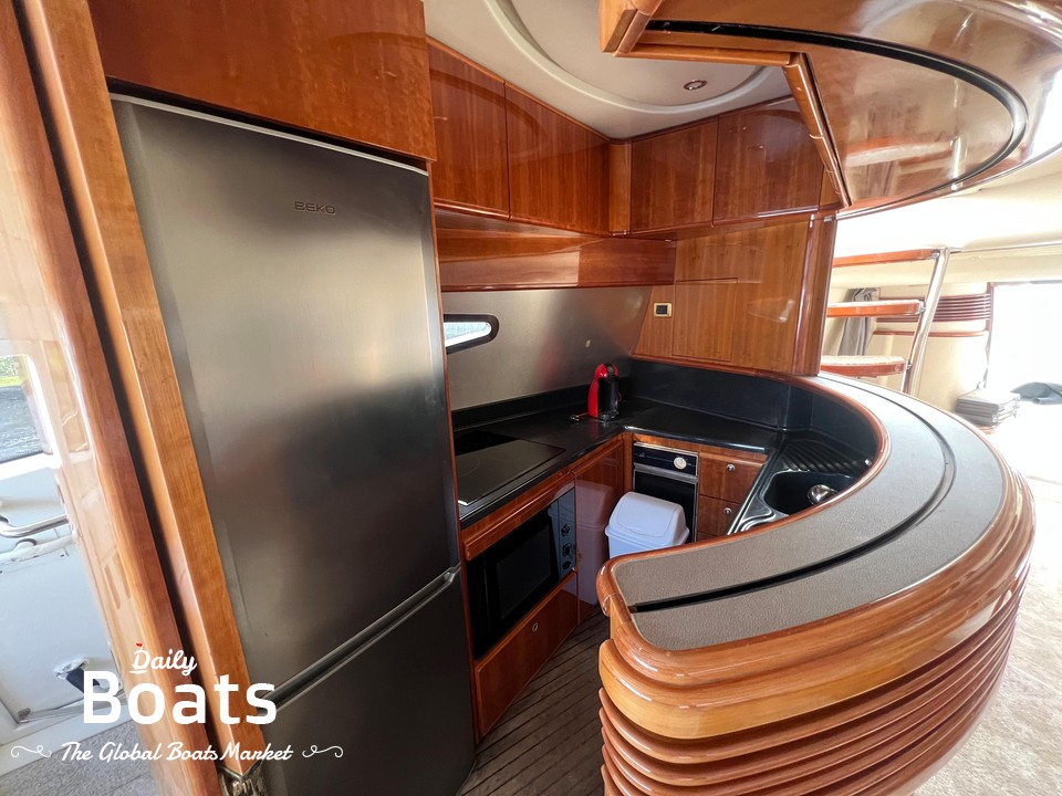 2001 Azimut 68 Plus for sale. View price, photos and Buy 2001 Azimut 68 ...