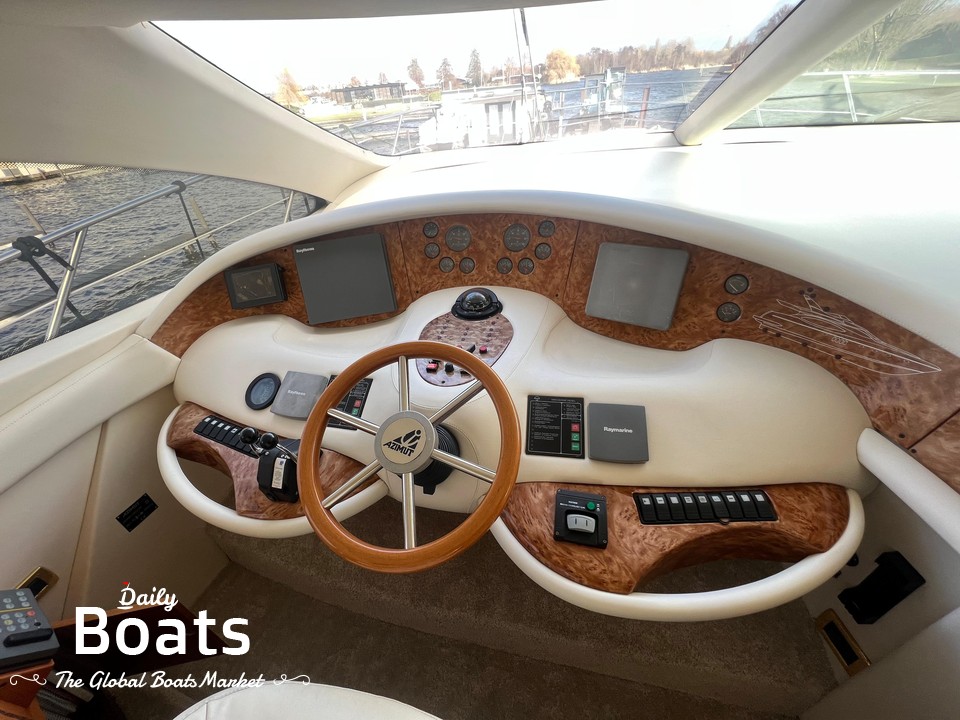 2001 Azimut 68 Plus for sale. View price, photos and Buy 2001 Azimut 68 ...