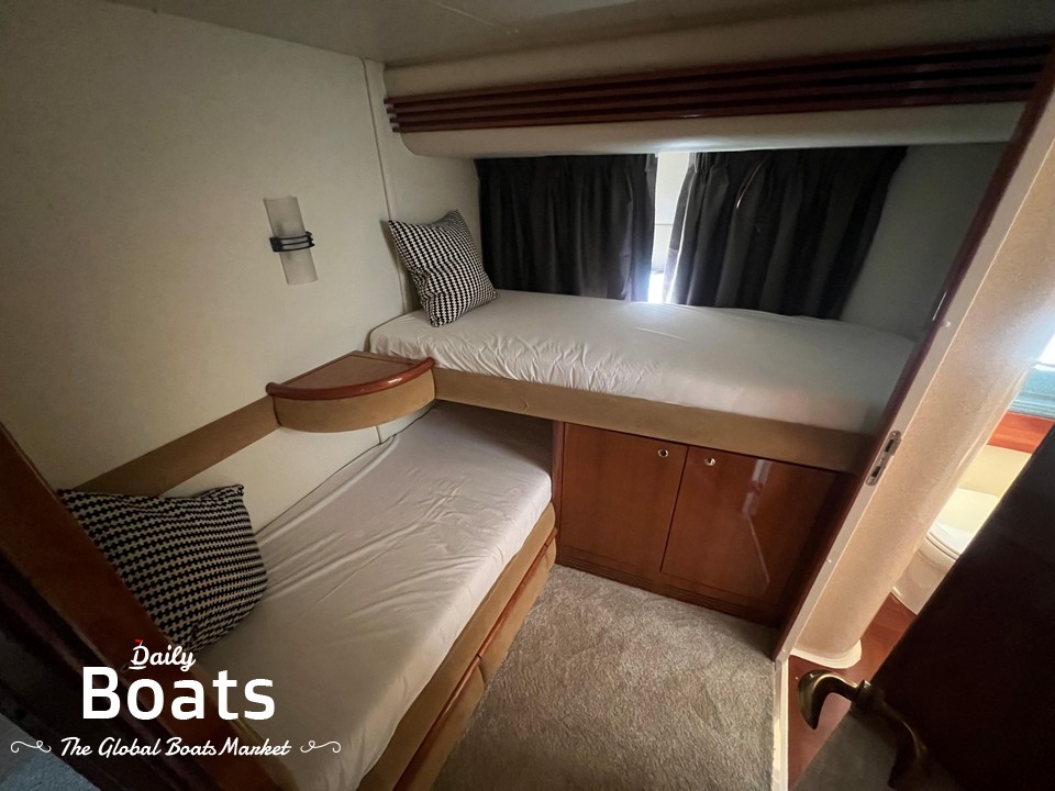 2001 Azimut 68 Plus for sale. View price, photos and Buy 2001 Azimut 68 ...