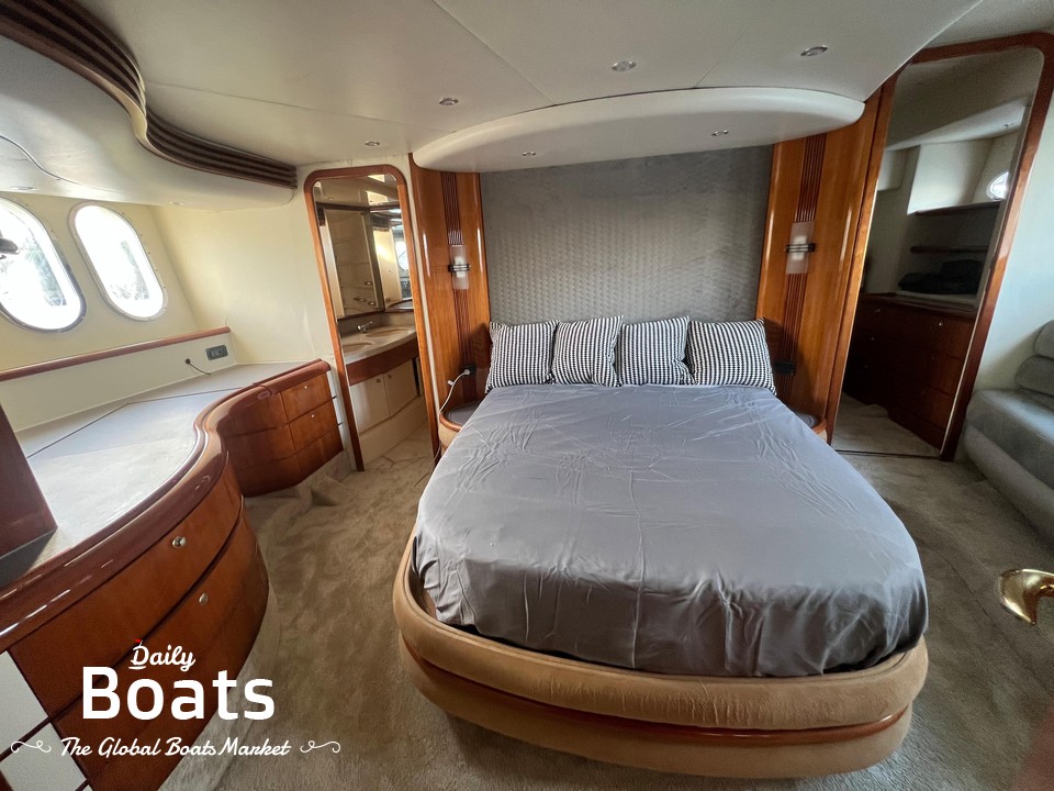 2001 Azimut 68 Plus for sale. View price, photos and Buy 2001 Azimut 68 ...