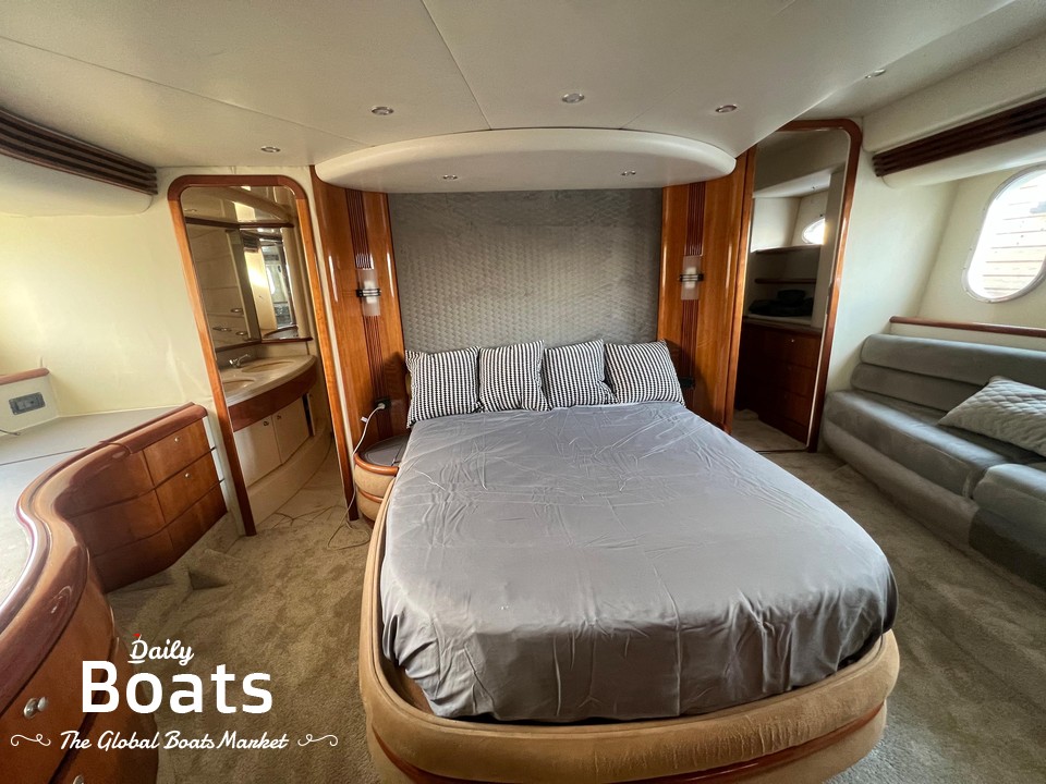 2001 Azimut 68 Plus for sale. View price, photos and Buy 2001 Azimut 68 ...