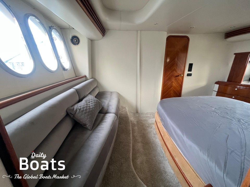 2001 Azimut 68 Plus for sale. View price, photos and Buy 2001 Azimut 68 ...