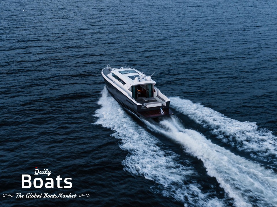 2018 Delta Powerboats 54 Carbon Ips for sale. View price, photos and ...