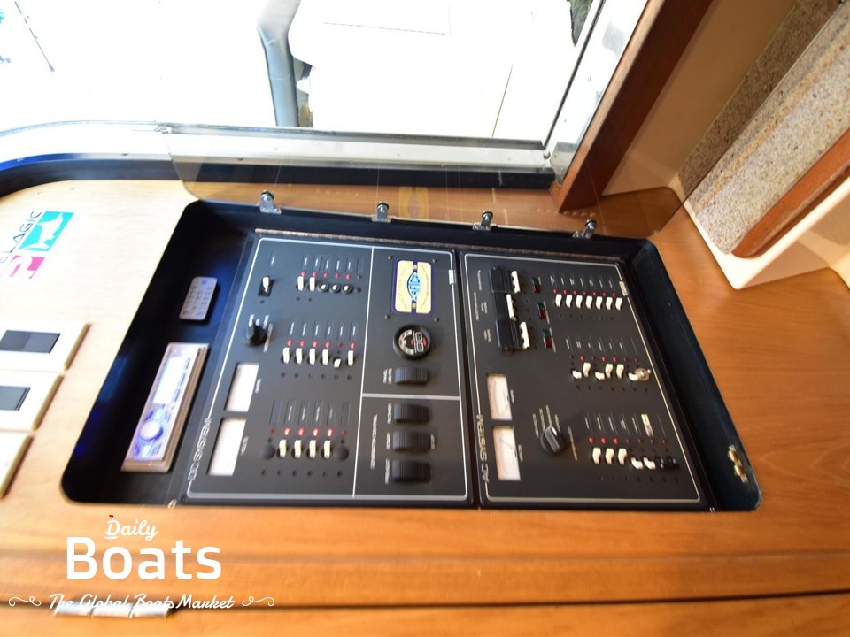 1997 Tiara Yachts 43 Express for sale. View price, photos and Buy 1997 ...