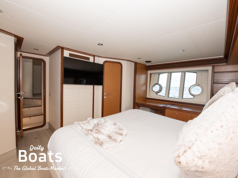 2011 Ferretti Yachts 660 for sale. View price, photos and Buy 2011 ...