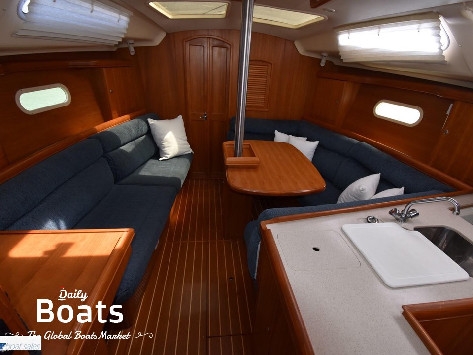 2003 Hunter 356 for sale. View price, photos and Buy 2003 Hunter 356 ...