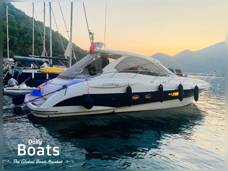 2008 Azimut Atlantis 47 for sale. View price, photos and Buy 2008 ...