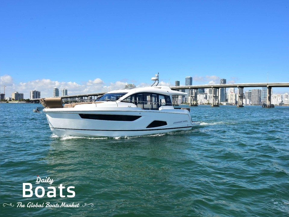 2022 Sealine C430 for sale. View price, photos and Buy 2022 Sealine ...