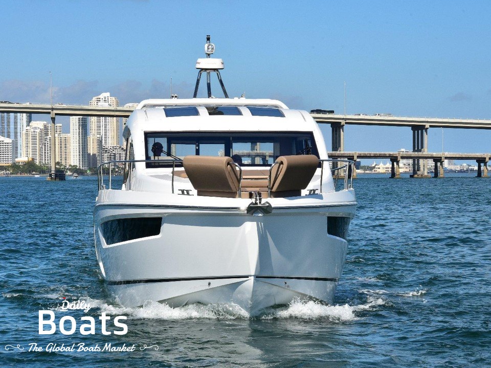 2022 Sealine C430 for sale. View price, photos and Buy 2022 Sealine ...