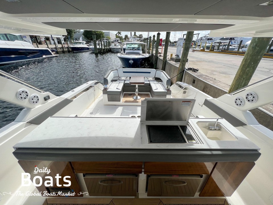 2021 Tiara Yachts 43 Ls for sale. View price, photos and Buy 2021 Tiara ...