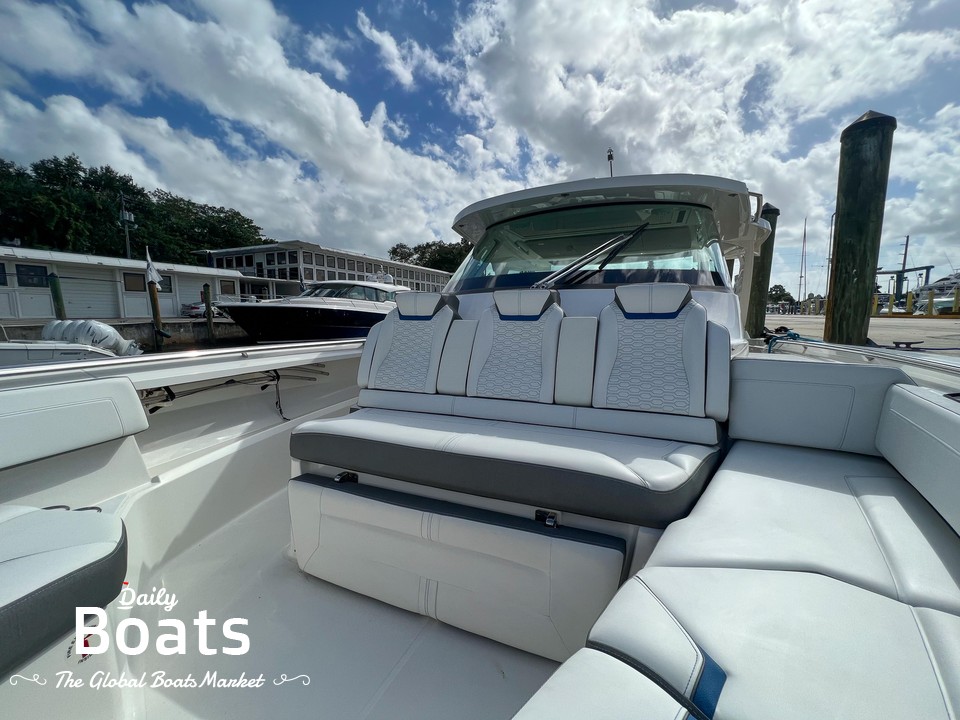 2021 Tiara Yachts 43 Ls for sale. View price, photos and Buy 2021 Tiara ...