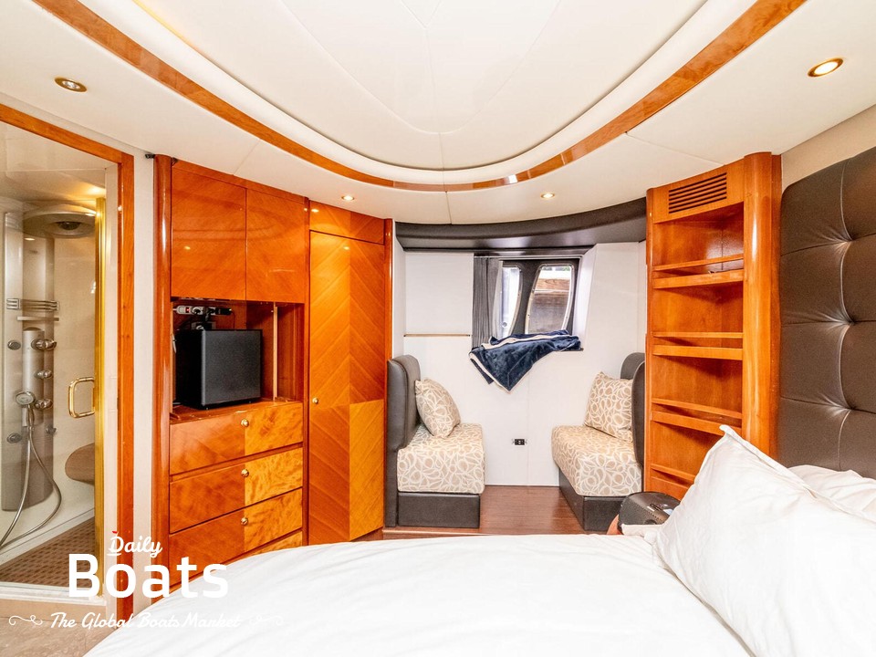 2000 Azimut 70 Sea-Jet for sale. View price, photos and Buy 2000 Azimut ...