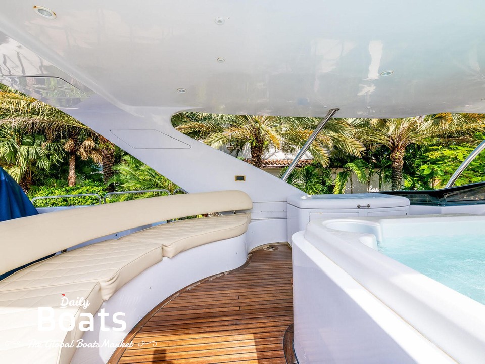 2000 Azimut 70 Sea-Jet for sale. View price, photos and Buy 2000 Azimut ...