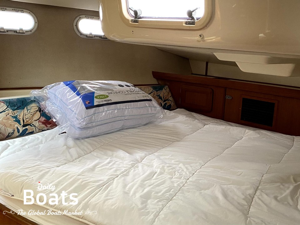 1996 Hunter Legend 430 for sale. View price, photos and Buy 1996 Hunter ...